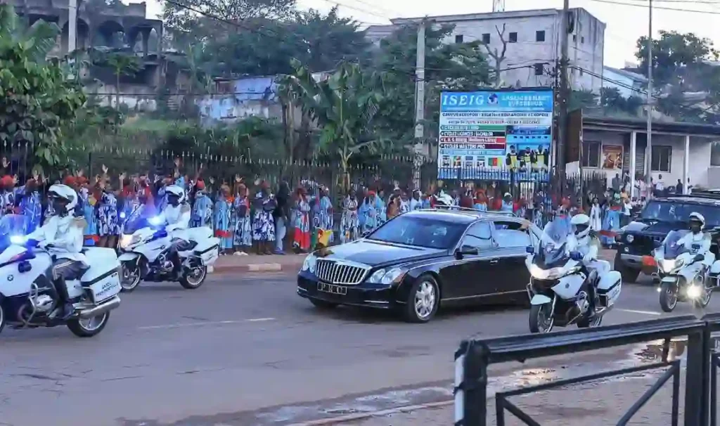 Cameroun – Paul Biya à Maroua : choc électoral 2025 - View Kamer